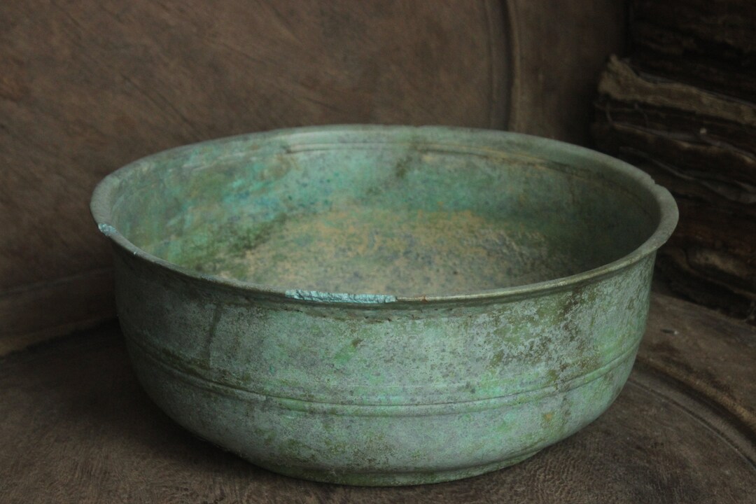 2000 Year Old Han Chinese Dynasty Era Bronze Bowl Ancient Culture Asia ...