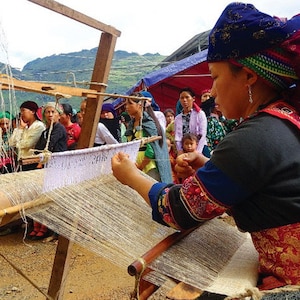 Vintage Woven Blanket Tribal Hmong Thai Throw Rug Cotton Blue White ...