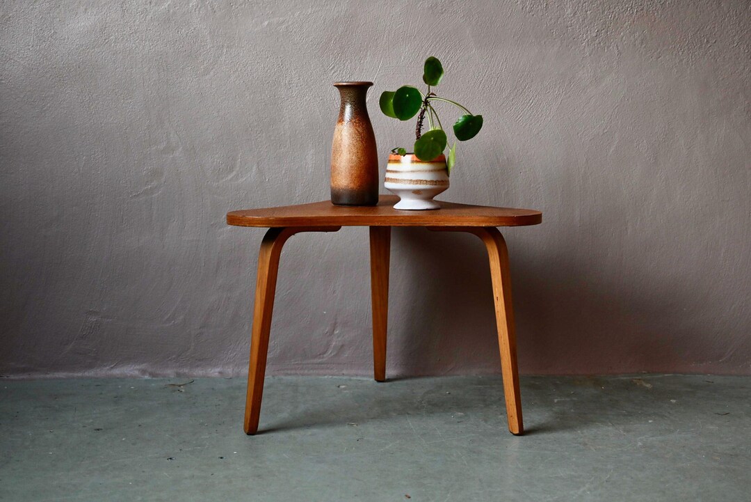 Reserved Wooden Tripod Coffee Table With Free-form Top and Curved ...