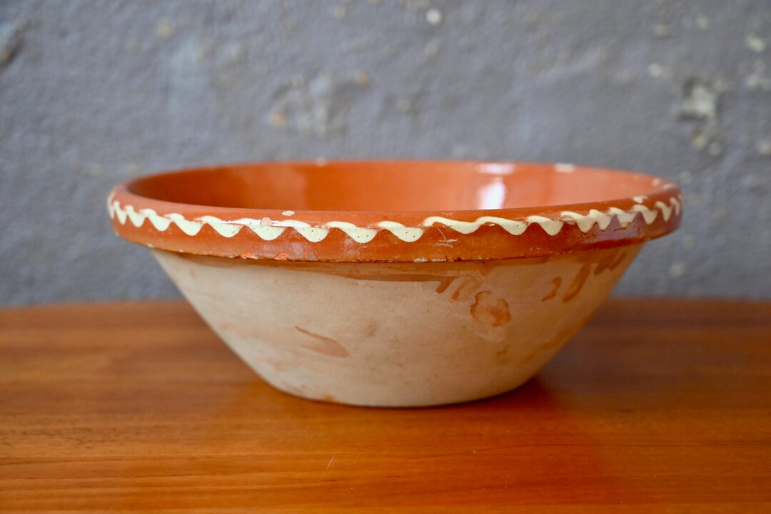 Large Bread Bowl in Glazed Earthenware Bowl or Salad Bowl in Old ...
