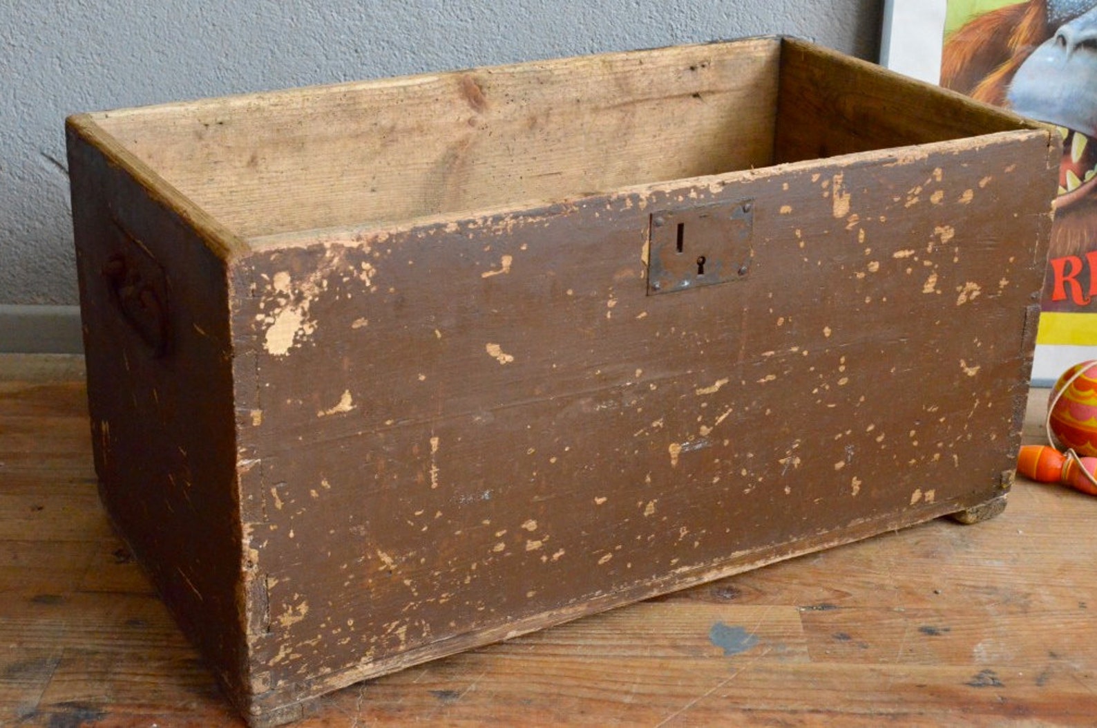 Retro Vintage Toy Chest Wooden Trunk Patina Boho Mid Century Vintage ...