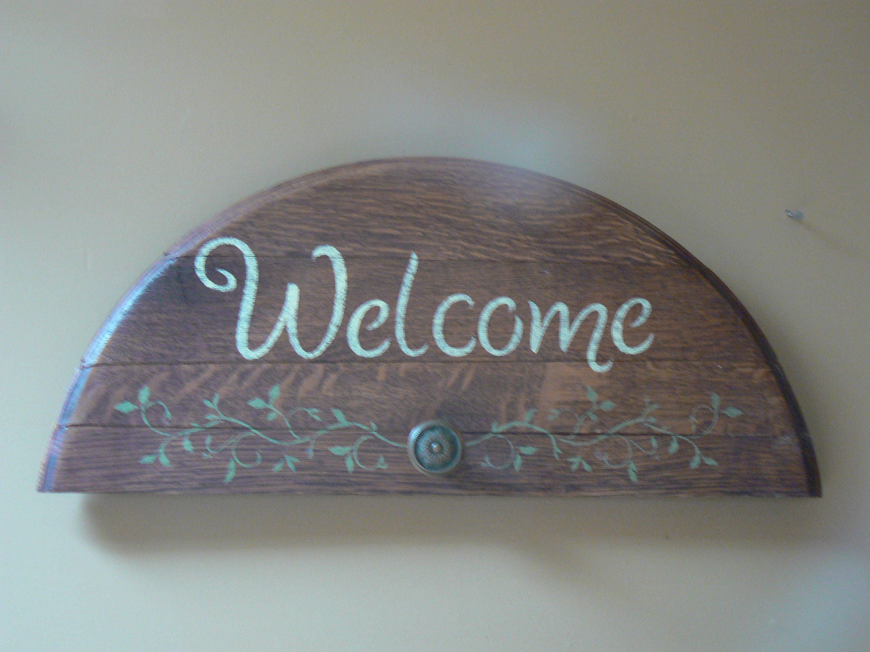 Oak Wine Barrel Lid Welcome Sign - Etsy Norway