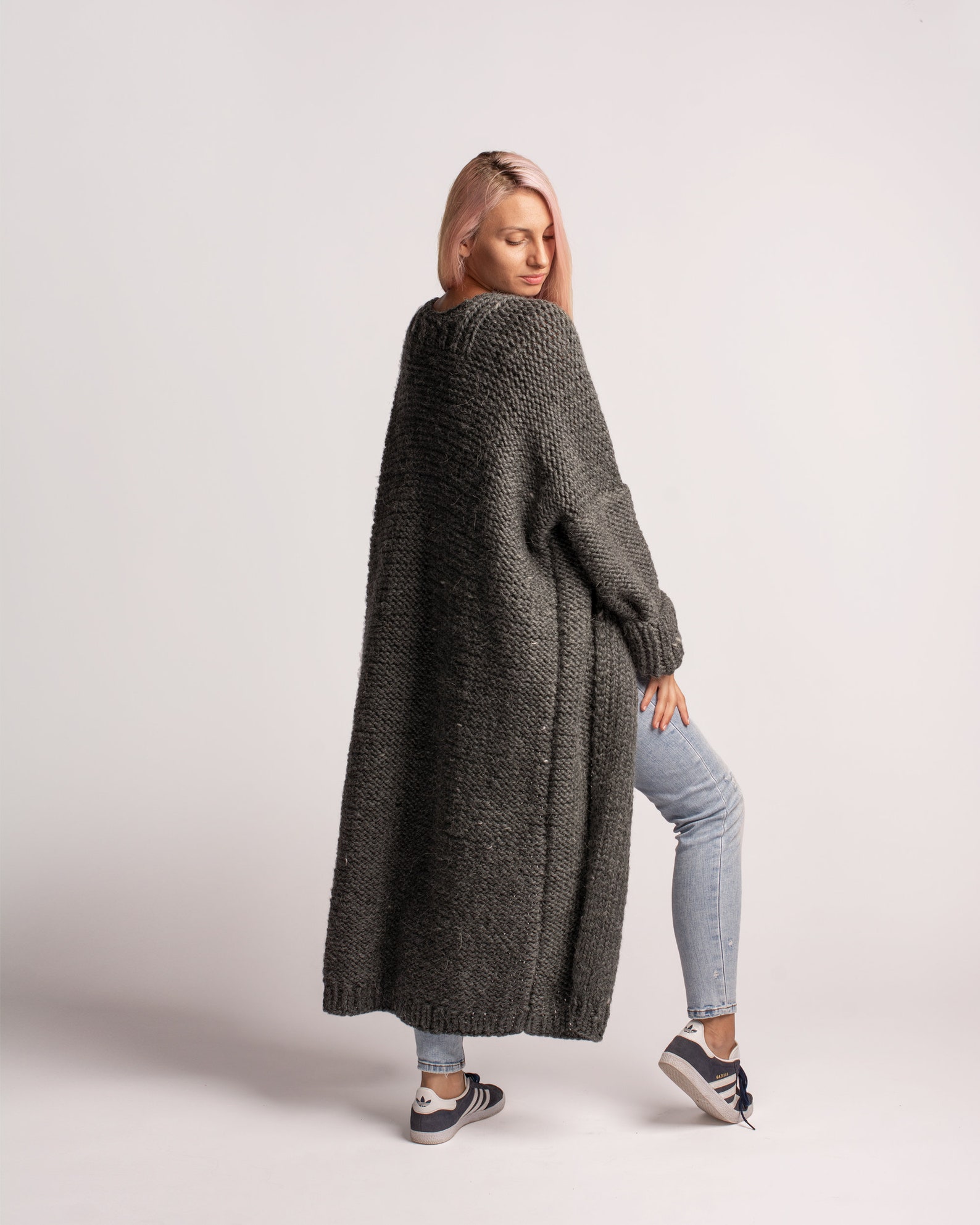 Easy Knit Pattern for Plus Size Long Cardigan. DIY Loose Sweater ...