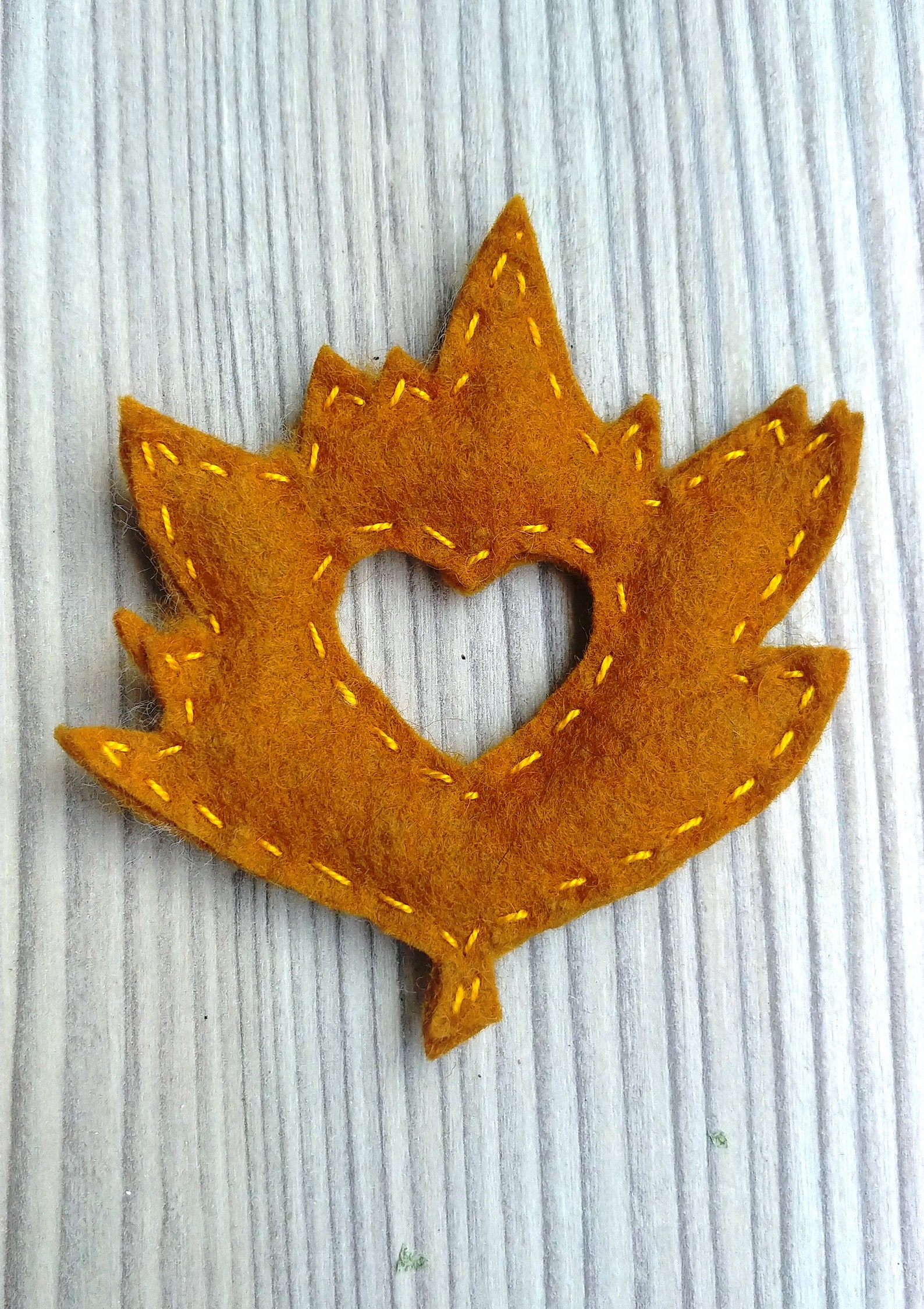 Leaf Ornament Felt, Leaf With Heart, Fall Ornament, Autumn Decor, Fall ...