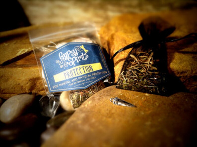 Protection Putsi - Etsy