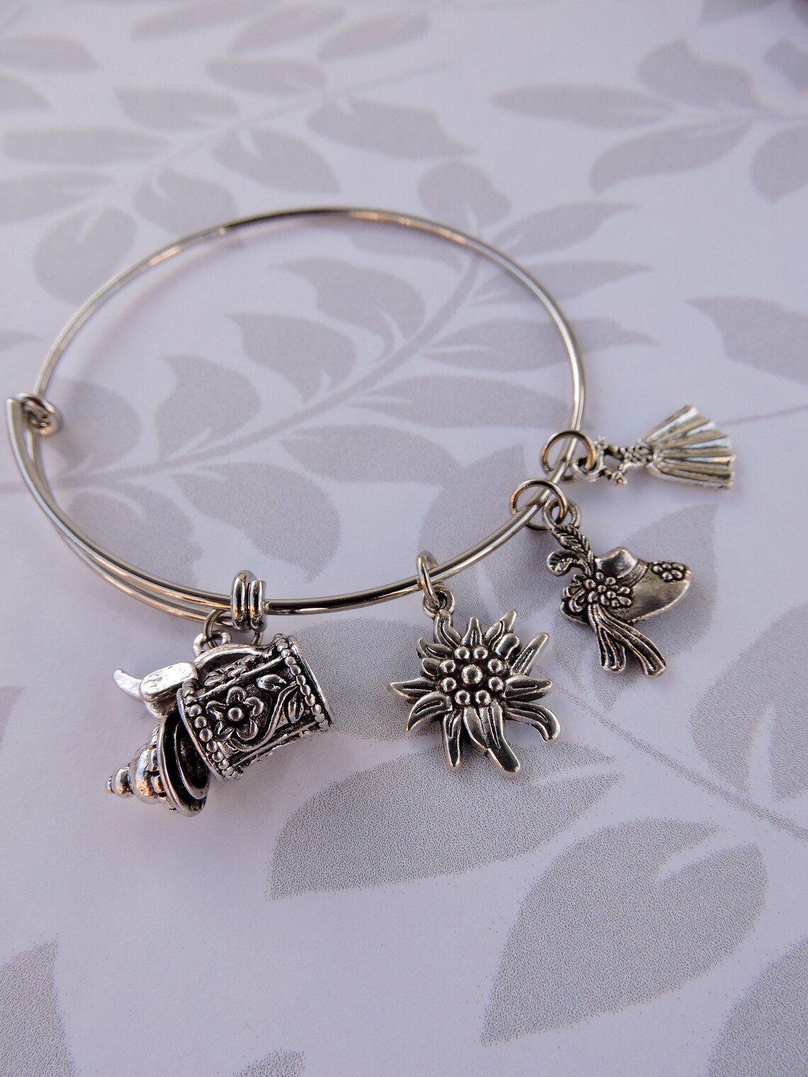 Oktoberfest Bangle Bracelet, German Charm Bracelet, Bavaria Bangle ...