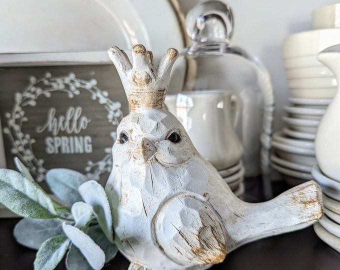 White Robin Bird With Crown Figurine , Spring Crowned Bird Figure ...