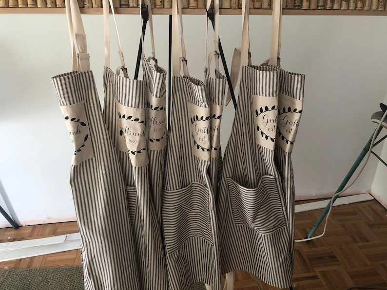 Aprons, Farmhouse Style With Iron on Vinyl Personalization - Etsy