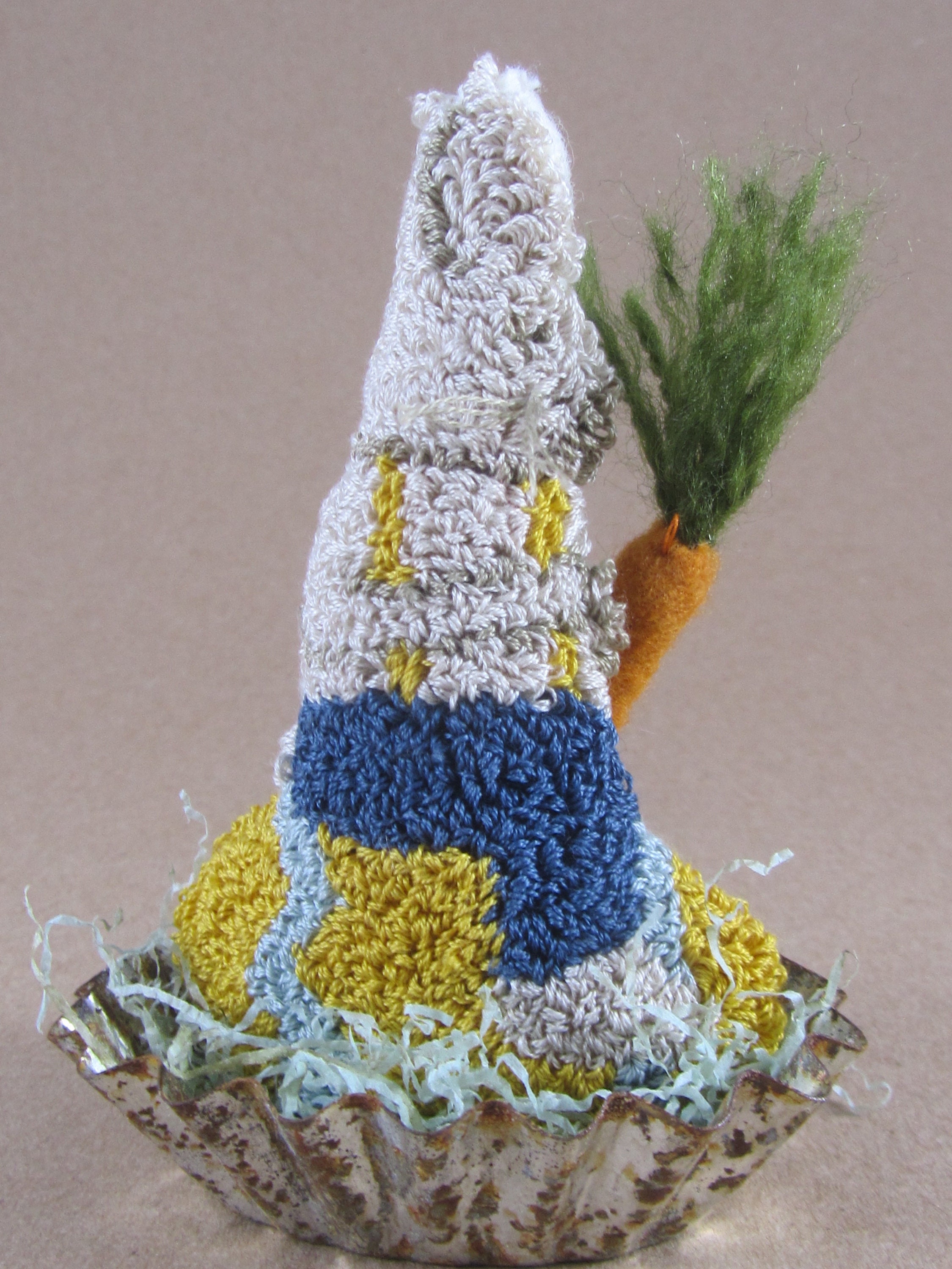 Primitive Easter Punch Needle Kit Bunny on Egg With Carrot - Etsy