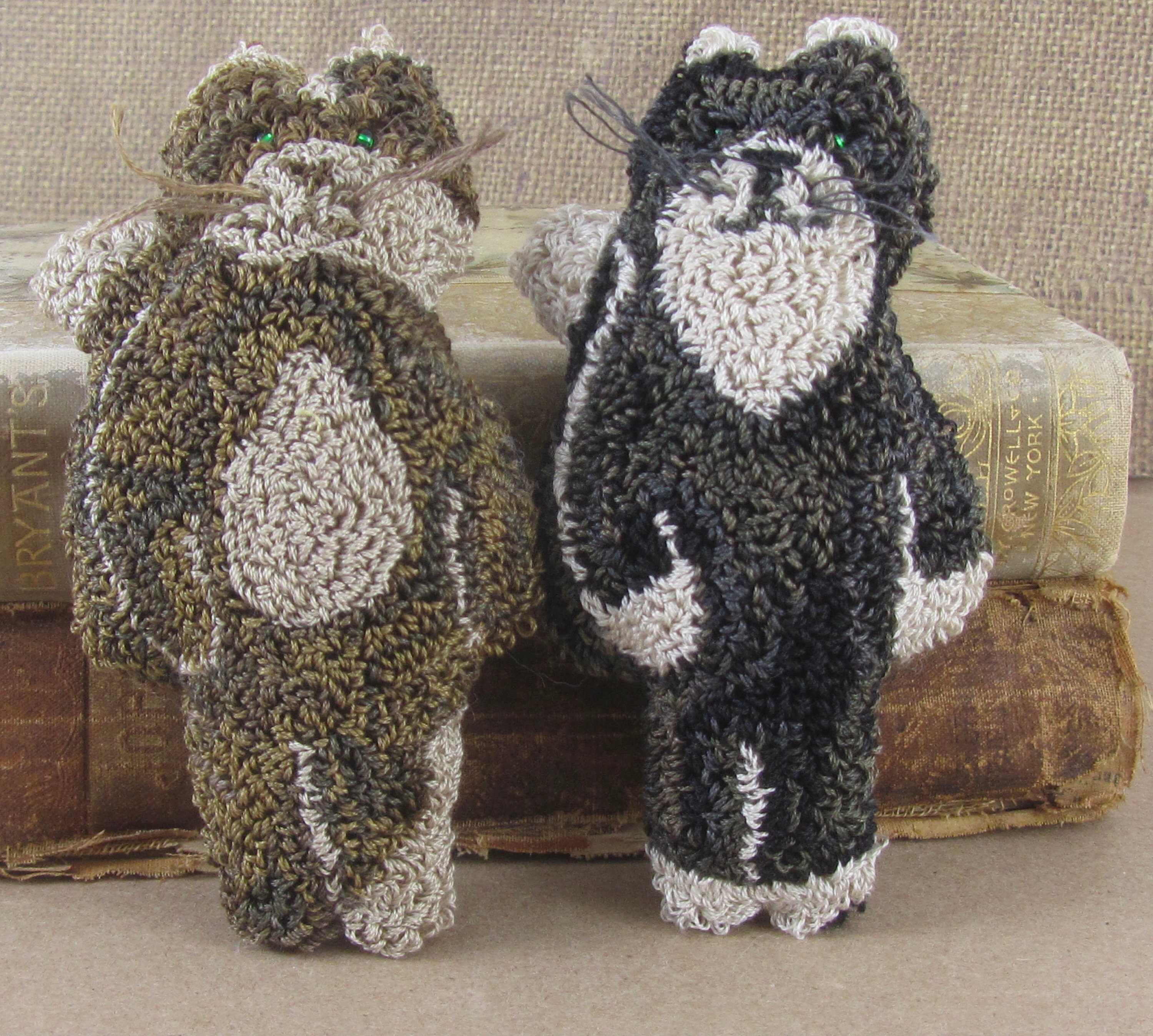 Cats Punch Needle Digital Pattern ~ Cats ~ Calico ~ Black & White ...