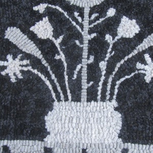 Hooked Rug Pattern for Tulip Fraktur ~ Full Size Pattern ~ Paper ...