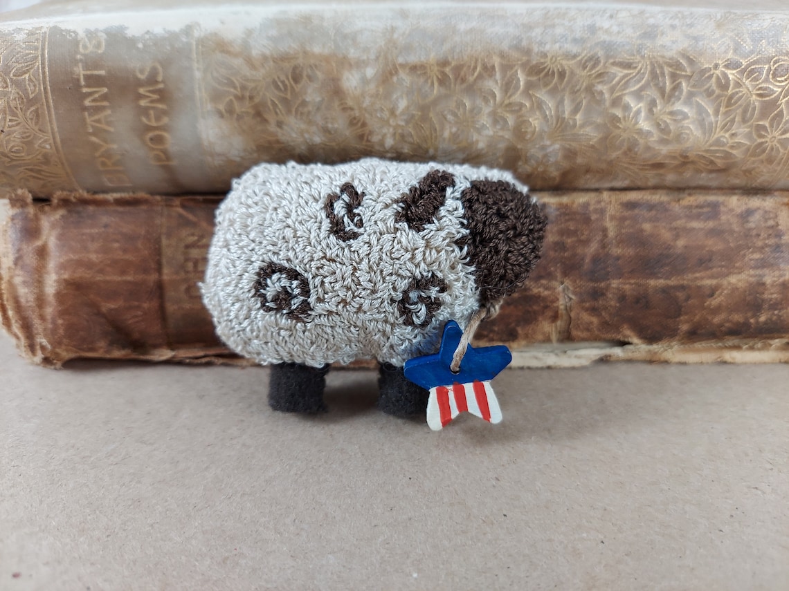 Patriotic Sheep Punch Needle Pattern ~ Sheep & Flags Bowl Fillers ...