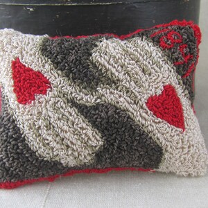 Valentine Punch Needle KIT Heart in Hand Punch Punchneedle Pattern Folk Art Needle Punch - Etsy