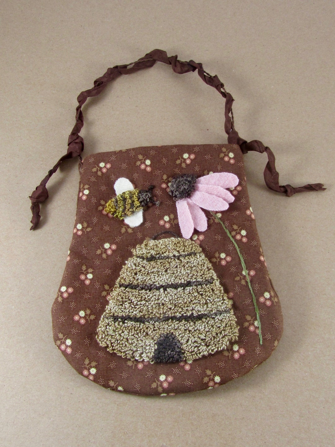 Punch Needle Pattern ~ Summer Ditty Bag ~ Bee Skep, Flower ~ Punchneedle Pdf Pattern ~ Needle ...