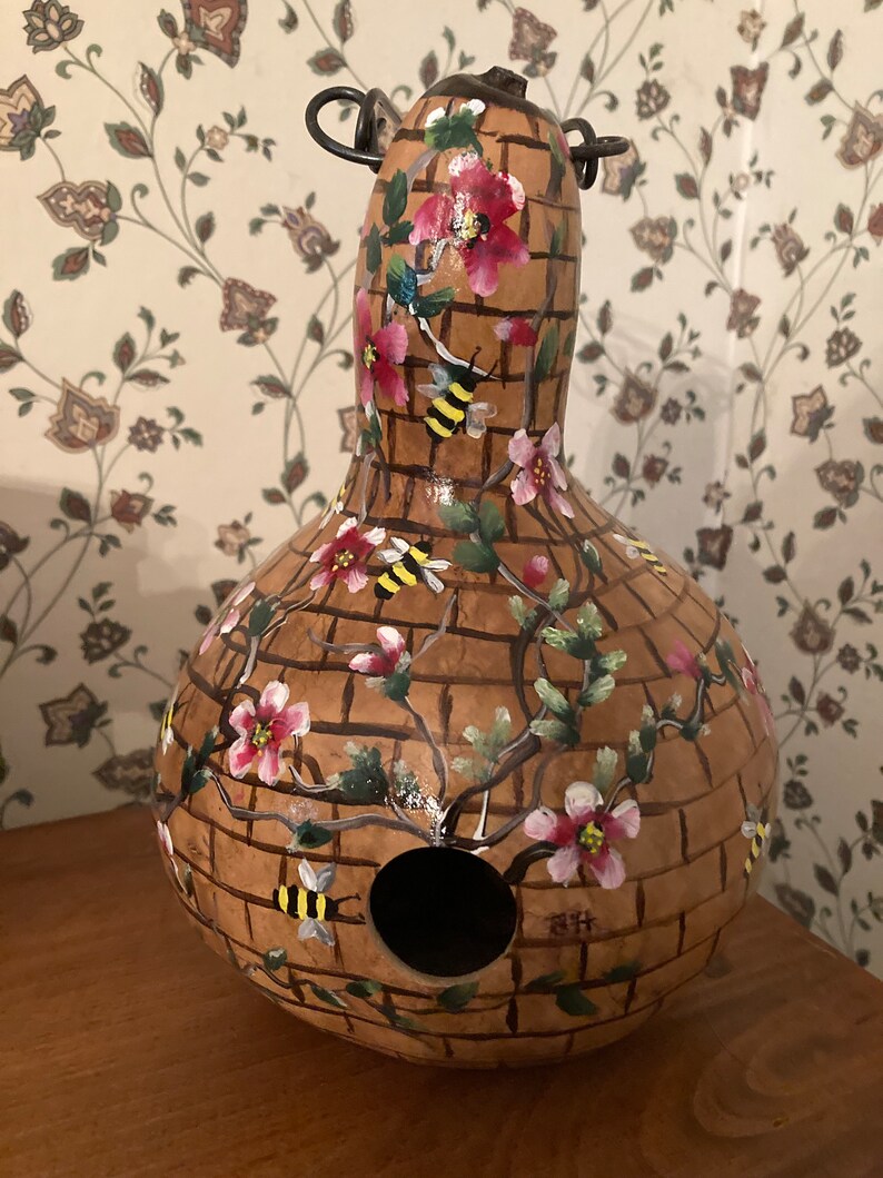 Beehive Birdhouse Gourd - Etsy