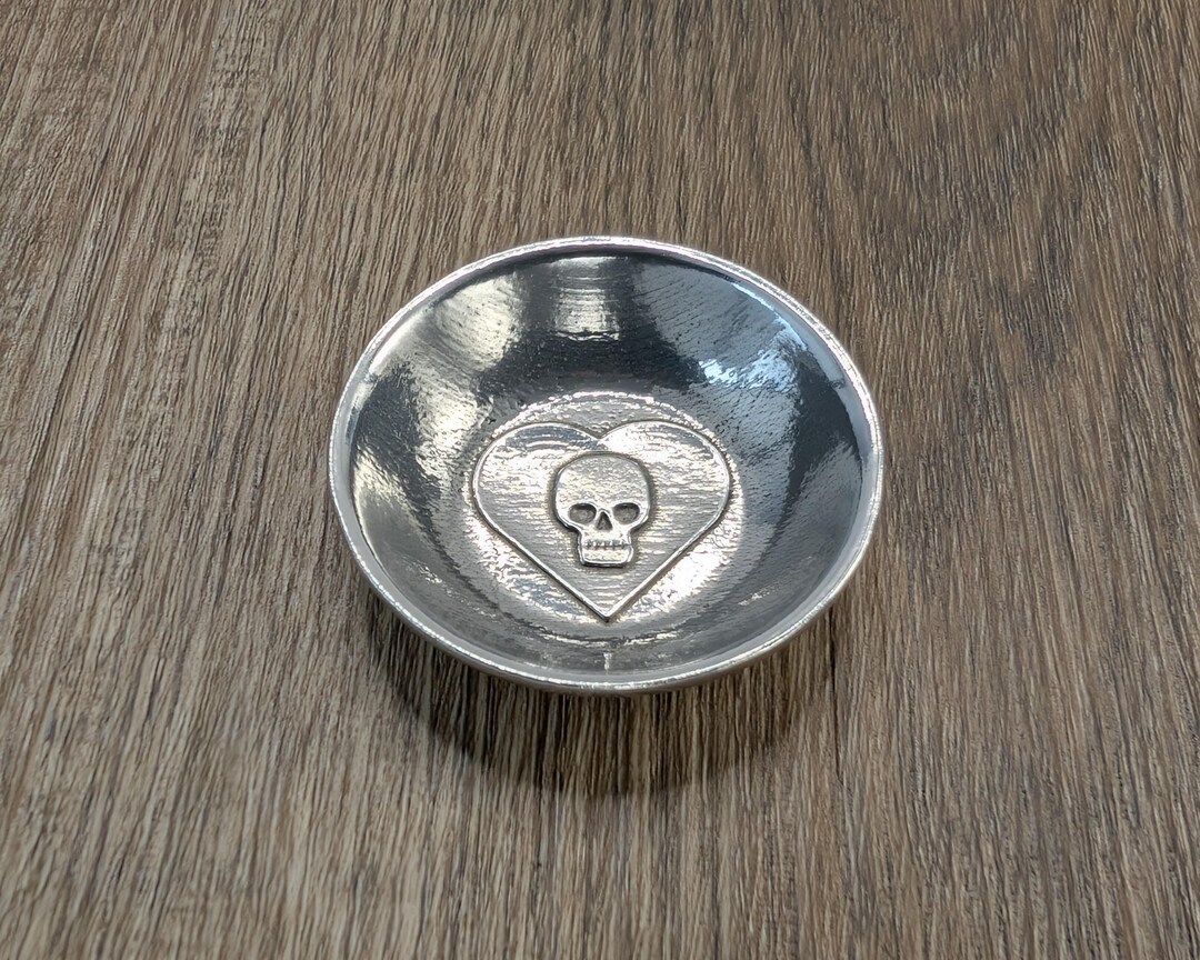 Skull and Heart Ring Dish, Small Jewelry Keeper, Memento Mori - Etsy