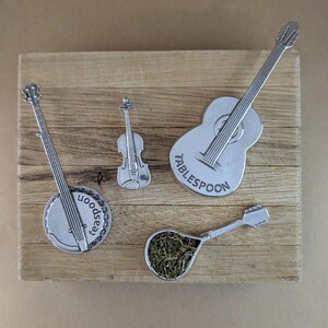 Americana Measuring Spoons- Guitar, Banjo, Mandolin and Fiddle ...