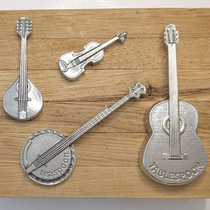 Americana Measuring Spoons- Guitar, Banjo, Mandolin and Fiddle ...