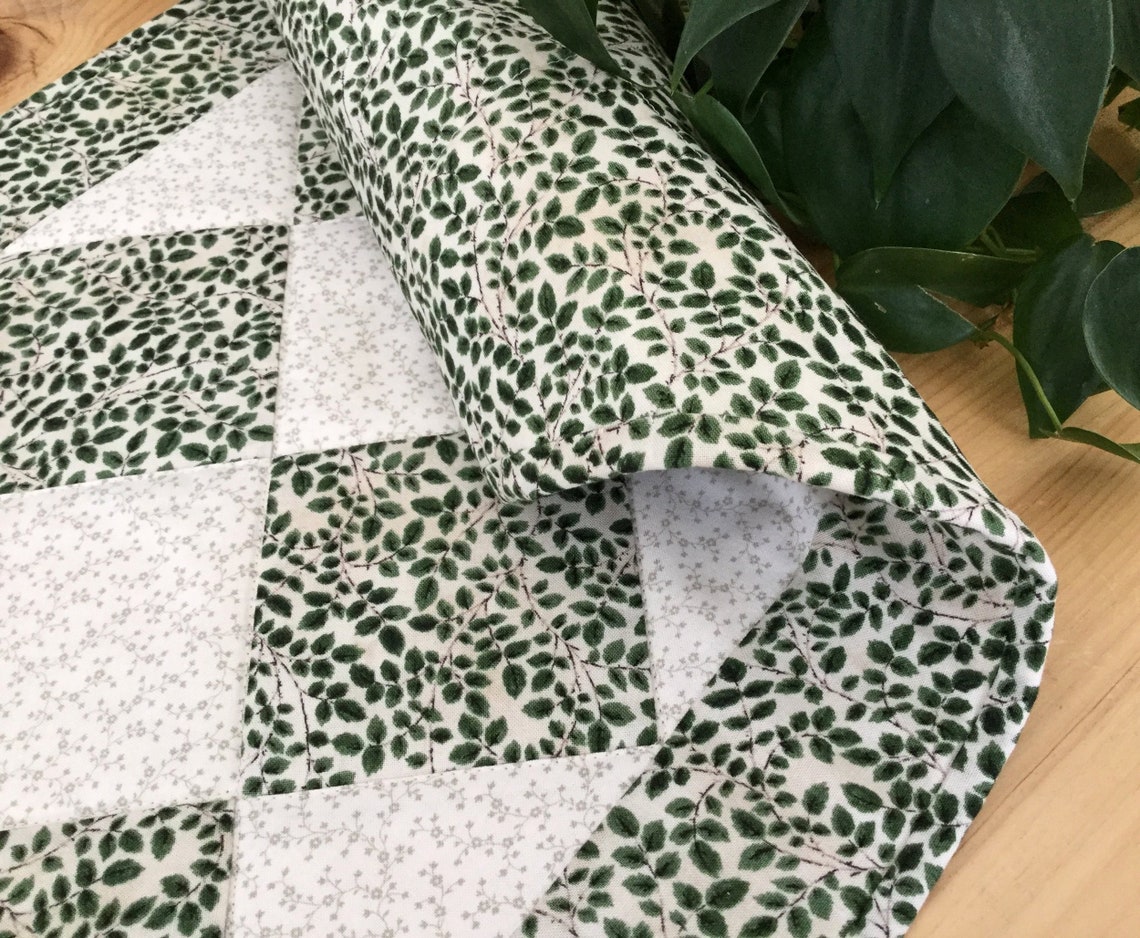 Green Quilted Table Runner Handmade Forest Green and Cream - Etsy