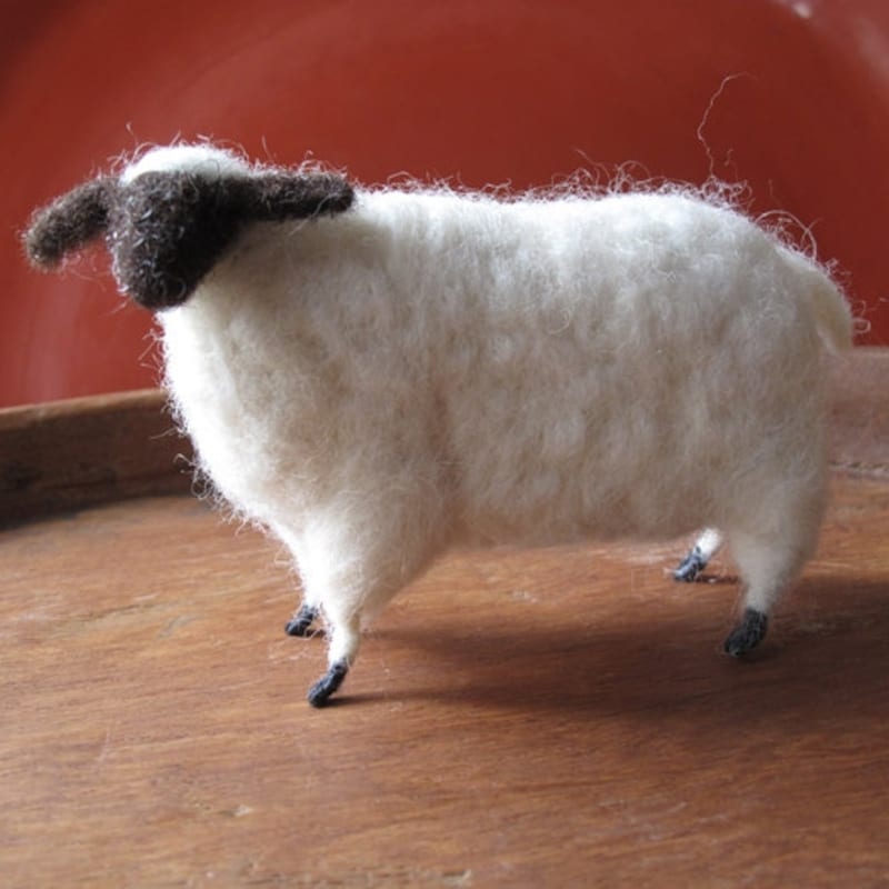 The Primitive Needle - Etsy