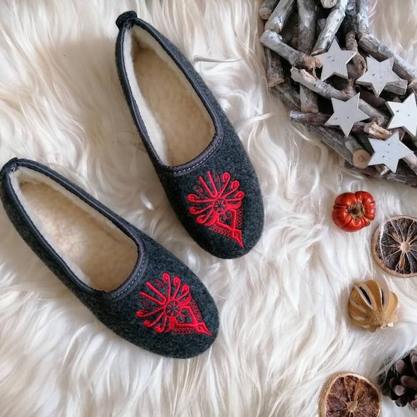 Embroidered Slippers - Etsy