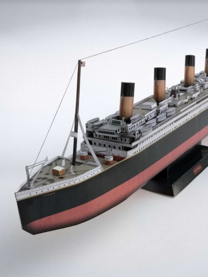 RMS TITANIC Paper Model Paper Craft Ship 1:400 Scale DIY | Etsy Canada