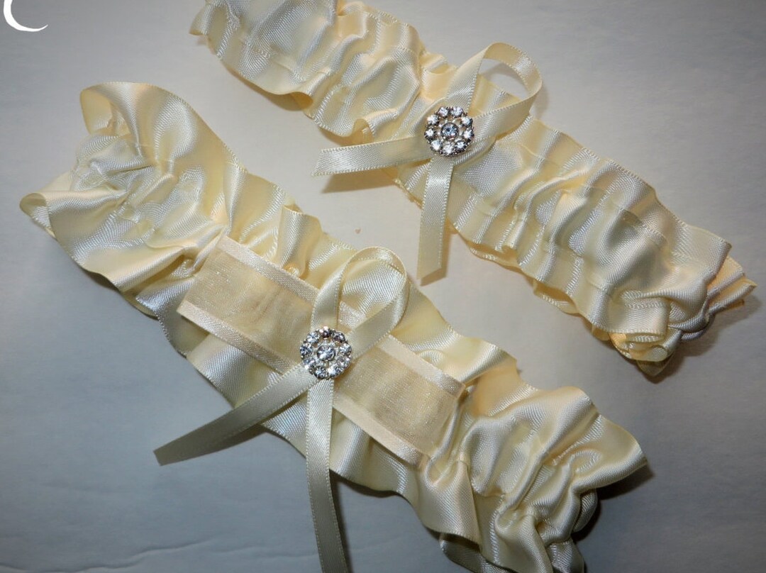 Ivory Garter Set Wedding Garter Bridal Garter Keepsake - Etsy