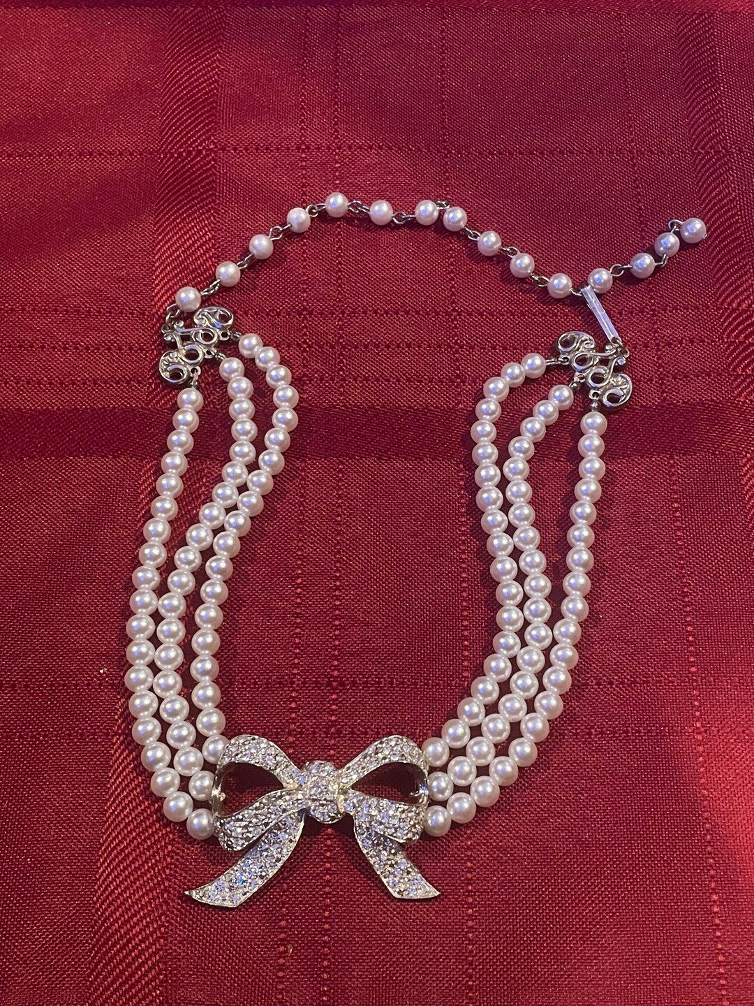 Vintage 1960s Triple Strand Glass Pearl Rhinestone Bow Bowtie Choker ...