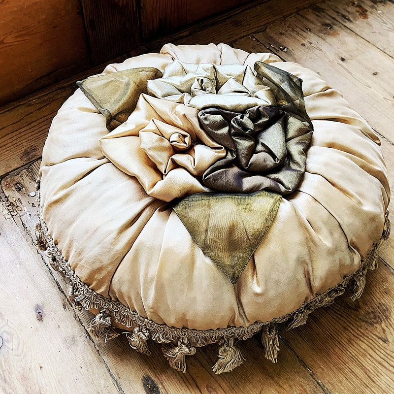 Round Velvet Cushion - Etsy