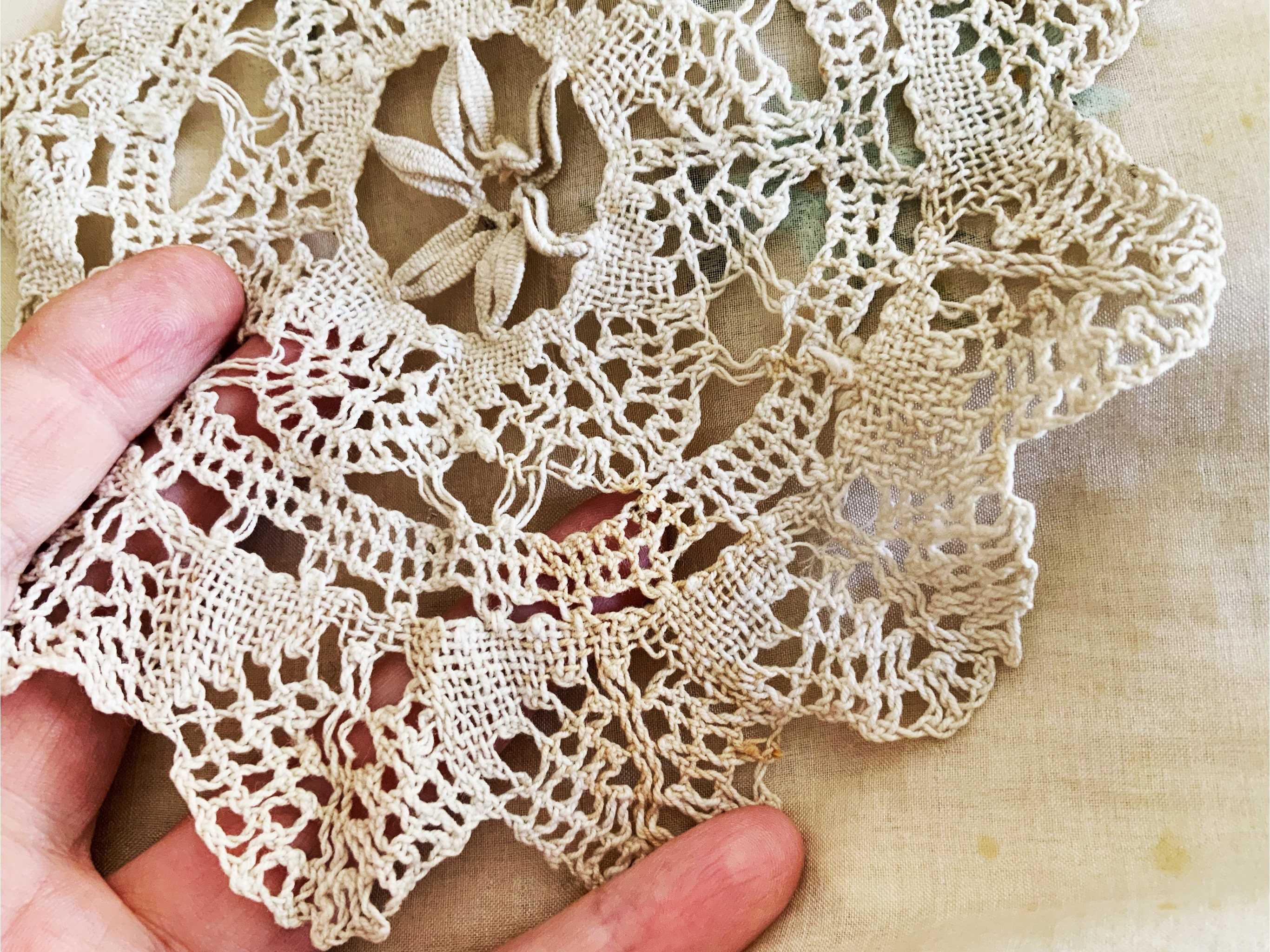 Home & Living Home Décor Doily Bobbin Doilies Decorative Doilies ...