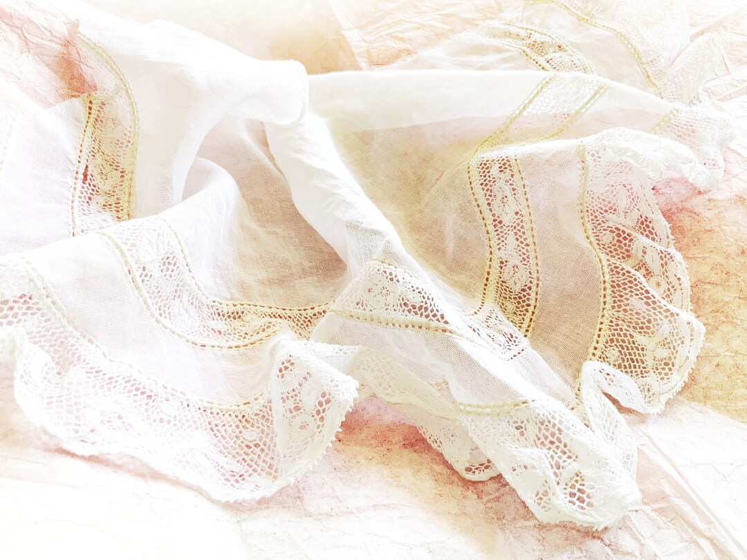 Pretty Antique Ivory White Gauzy Batiste Remnant - Valenciennes Lace ...