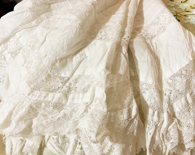 Yummy Full Frothy Antique Lace Ruffled Flounce - Cluny Lace - Deep V ...