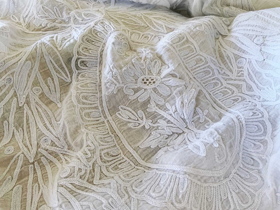 3yd+ Antique French Lace Panel - Floral Medallions Laurel Leaves ...