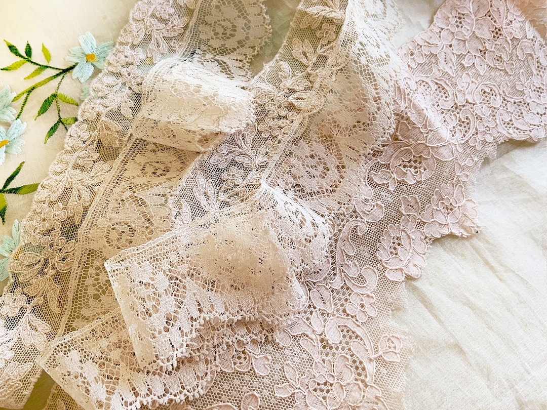 Beautiful Peachy-pink Vintage Lace - Dolls Craft Costumes - Etsy