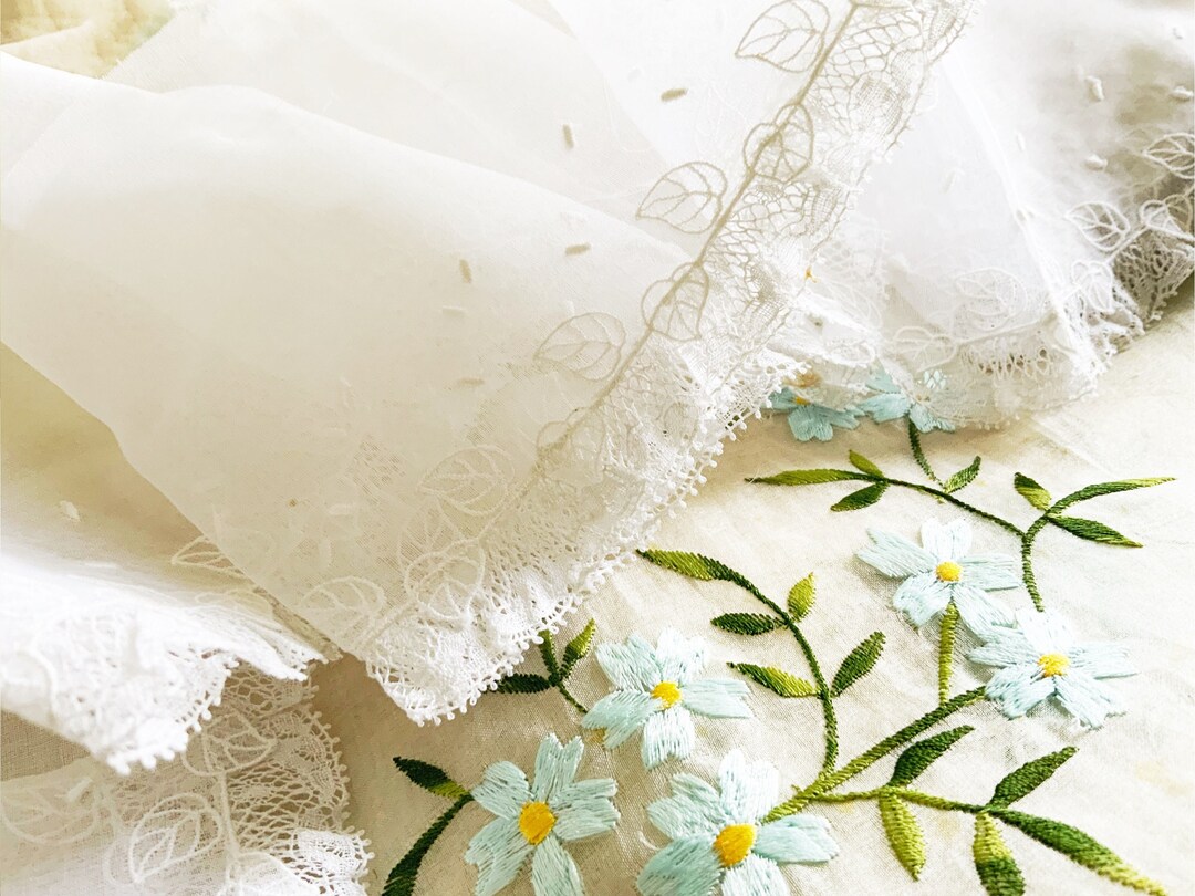 Stunning Ethereal Vintage Embroidered Ivory Organdy & Lace Ruffled ...