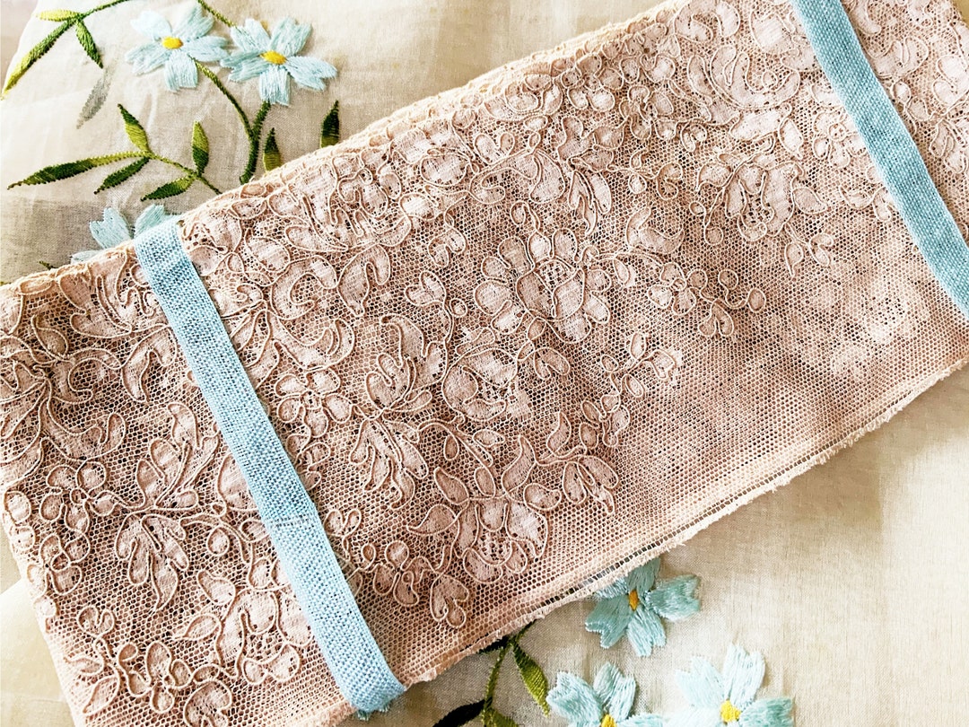 Stunning French Vintage Mocha / Mink Net Lace Delicate Detailed Scrolly ...