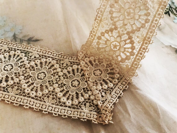 Vintage V-shaped Schiffli Lace Yoke Venise Lace Heavily | Etsy