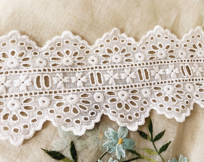 Ivory Vintage Embroidery Anglaise Ribbon Insertion Lace - Eyelet Lace ...