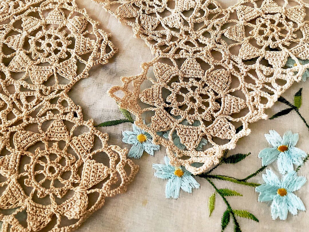 Hand Crochet Ecru Lace Appliqué / Motive - Patchwork Craft - Etsy