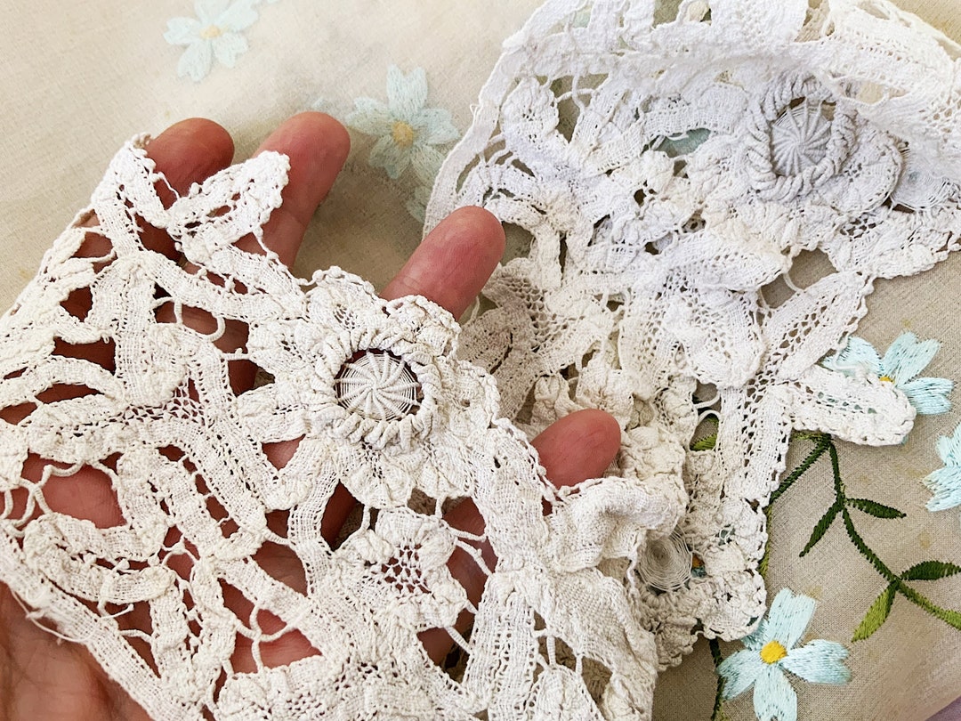 Floppy Pair Antique Ivory Linen Lace Cuffs Handmade Lace - Etsy