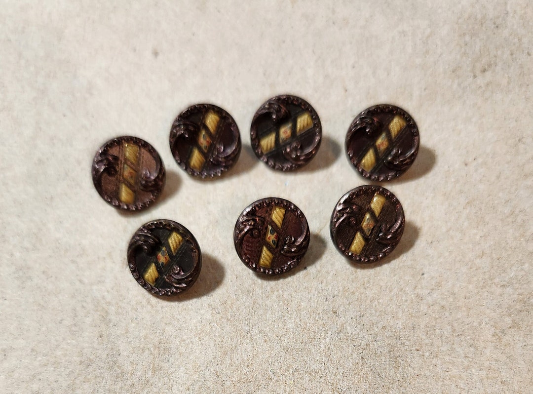 Button, Vintage 7 Round Shank Buttons, Metal Plastic Center Flowers ...