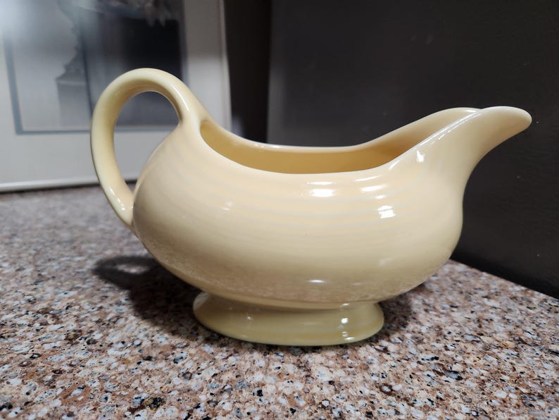 Fiesta Ware Post 86 Gravy Boat, CHOICE Yellow - Shamrock, Vintage Homer ...