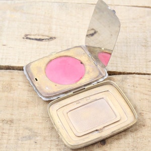 Make-up Compact, 1950-1960 Painted, Ornate Edge Rouge and Powder ...