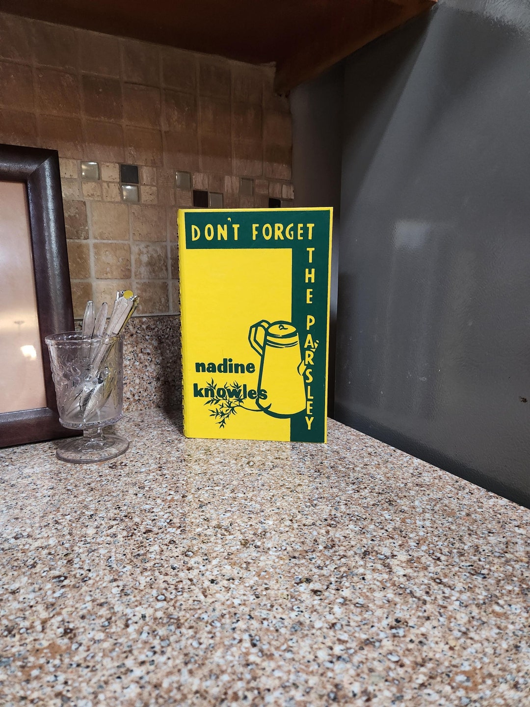 Cookbook, Don't Forget the Parsley, Nadine Knowles, Hardcover Metal ...
