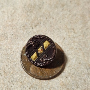 Button, Vintage 7 Round Shank Buttons, Metal Plastic Center Flowers ...