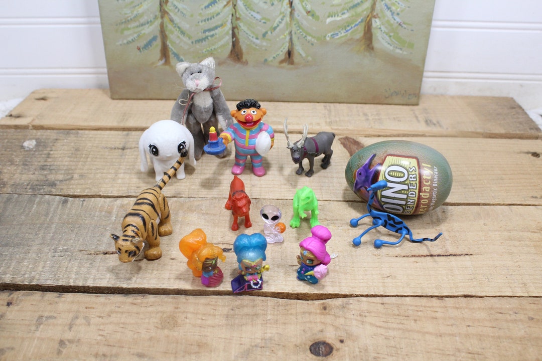 Junk Drawer Lot of 12 Items, Toys, Sesame Street, Crayola, Jointed Cat ...