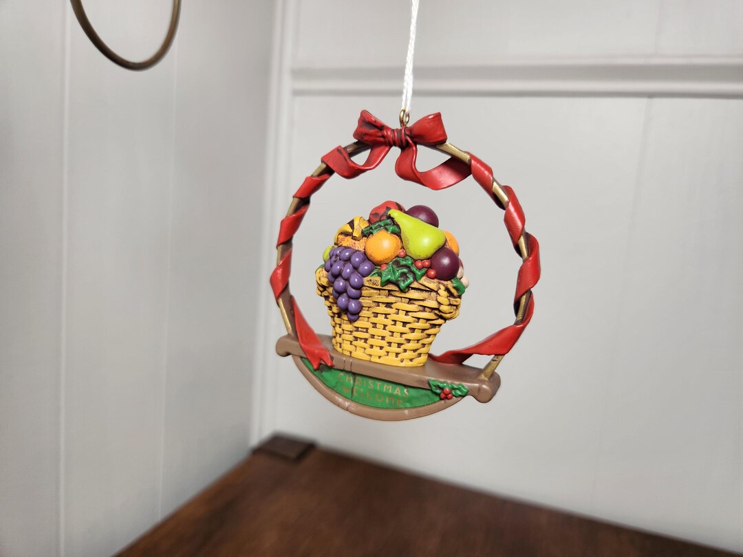 Christmas Welcome Fruit Basket 1991, Hallmark Keepsake Ornament ...
