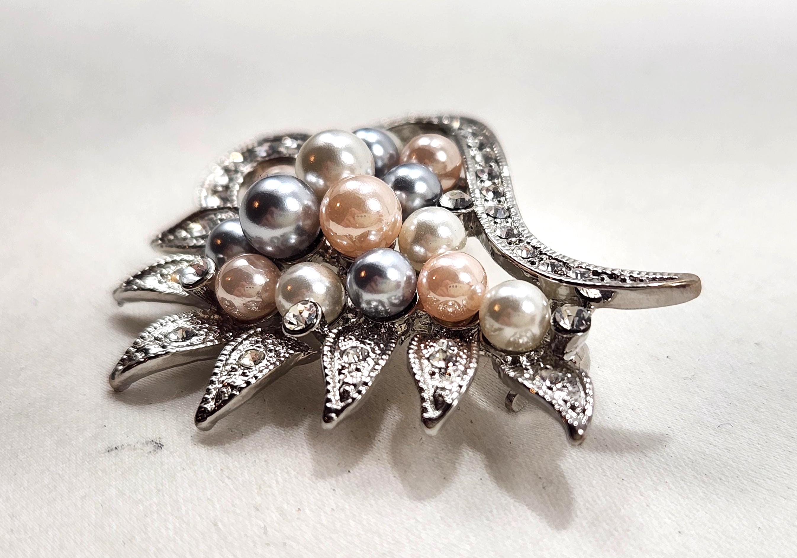 Brooch, Pin With Graduating Pearls Set With Rhinestones, Vintage 1990's ...
