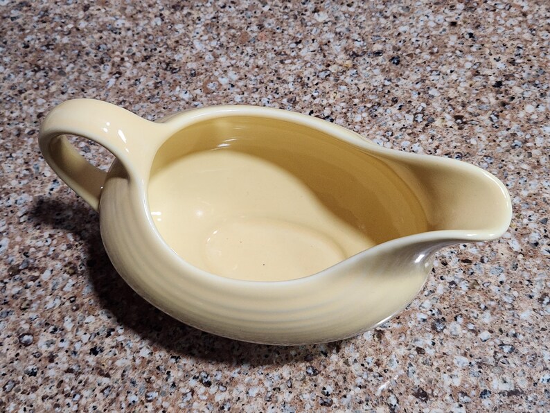 Fiesta Ware Post 86 Gravy Boat, CHOICE Yellow - Shamrock, Vintage Homer ...