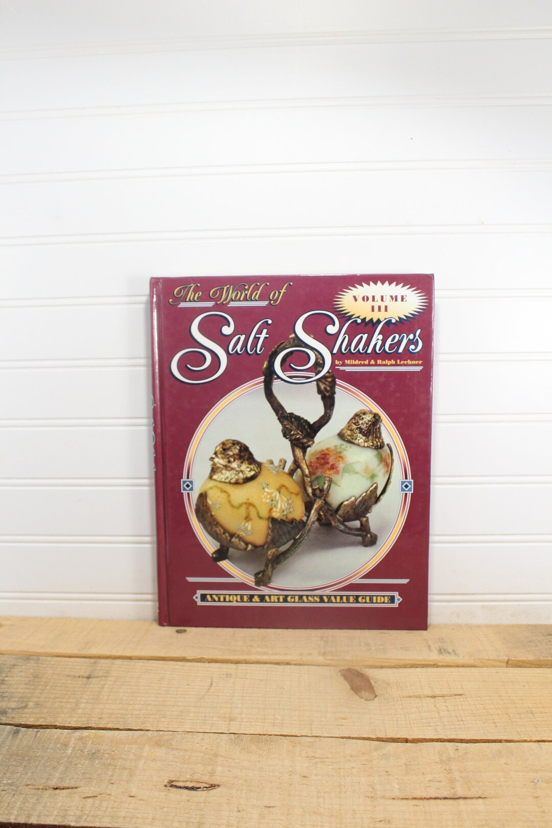 Collector's Reference the World of Salt Shakers, Vol3 Antique & Art ...